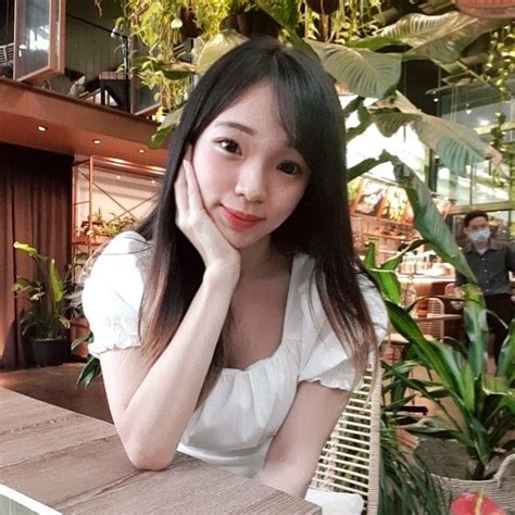 Carmen Yap Medium