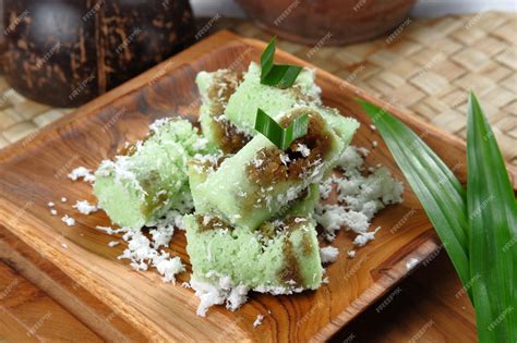 Premium Photo Indonesian Traditional Cakekue Putu Bambumade From