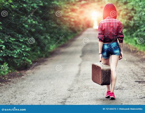 Beautiful Girl Stops The Car Stock Image Image Of Luggage Baggage