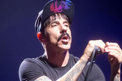 Red Hot Chilli Peppers Postpone Dublin Shows As Singer Anthony Kiedis