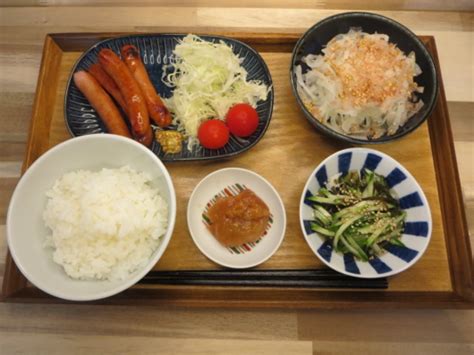 ウインナーの献立2023年9月13日の昼ごはん 我が家の献立の記録、糖尿病で食事制限。