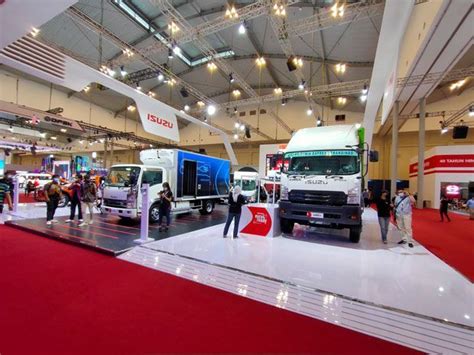 Cari Mobil Box Bekas Buat Usaha Cek Dulu Harganya Mobil Bekas Mobil