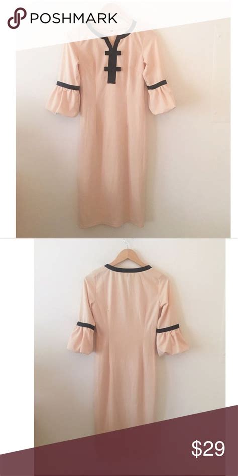 Bell Sleeve Midi Dress Nwot Midi Dress With Sleeves Clothes Design