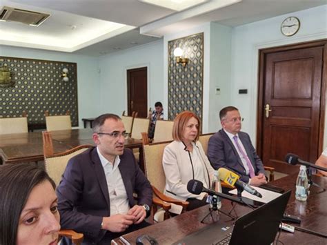 Увеличават се децата с късогледство в София 24 Здраве