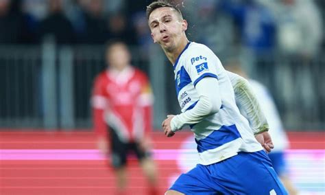 Nk Osijek Ostaje Bez Dvojice Igrača Ivan Fiolić Ide U Kinu A Jovan