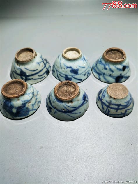 清代小酒盅，小茶盏6个一起包邮青花瓷配件图片收藏价格7788钟表收藏