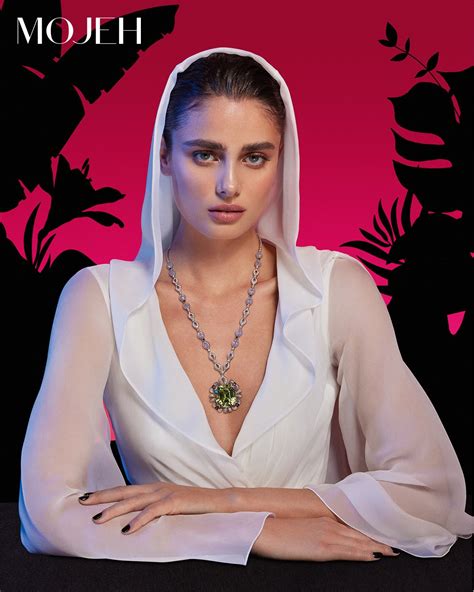 Taylor Hill Wears Cartier Beautés Du Monde High Jewellery In Mojeh