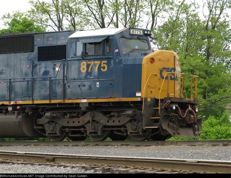 Csxt Emd Sd60m 8775
