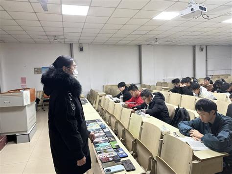 树优良学风，展青春风采——化学化工学院开展学风纪律检查活动 菏泽学院化学化工学院