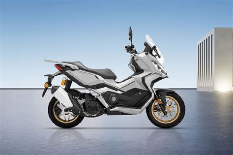 Keeway Xdv180 Evo Vs Yadea Velax Comparison Zigwheels