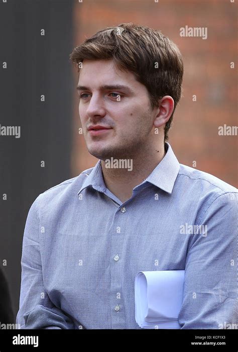 Lewes Crown Court Uk 4th Oct 2017 Daryll Rowe Leaves Lewes Crown