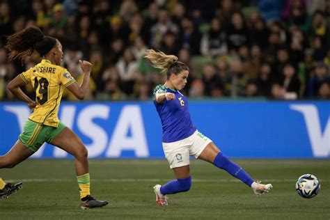 Futsal Abre Portas E Fomenta O Futebol De Meninas E Mulheres No Brasil