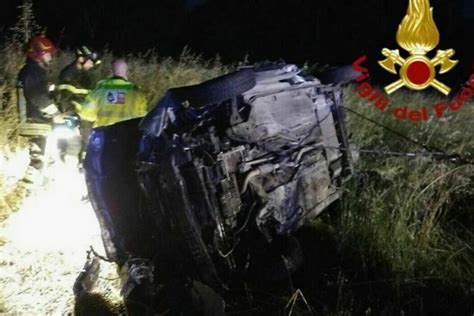 Tragedia Sulle Strade Quattro Giovani Persi In Due Gravi Incidenti