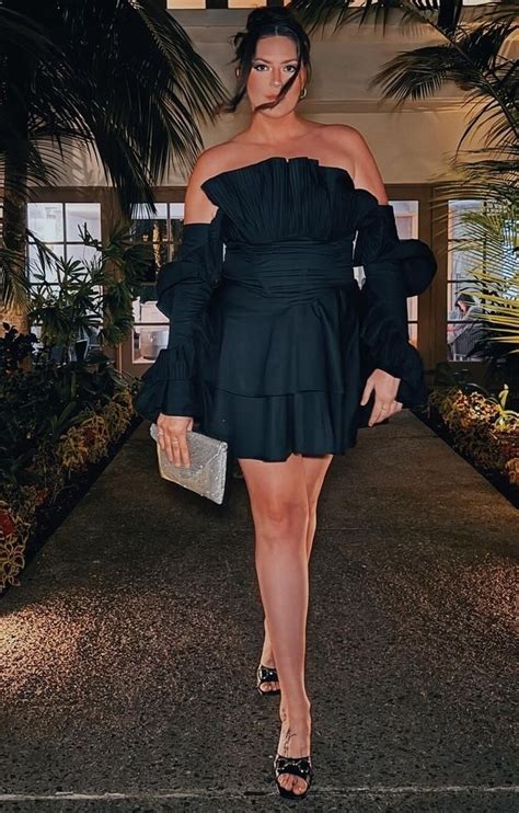 Stefanie Dolsons Feet