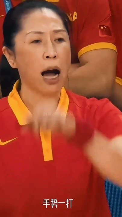 上热门话题 打篮球的女生 体育精神 篮球 宁吃白日苦，不留终生憾！体育生加油。 Youtube