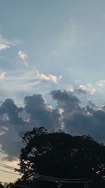 ဆိုင်ကိုလာရင်း ညနေခင်းအလှလေးကိုကြည့်လိုက်ရအောင်လေ။တောင်တွင်းလမ်းမပေ