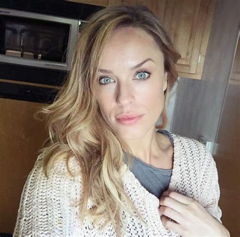 Jessica McNamee Nude In Sex Scenes And Topless Pics Scandal Planet