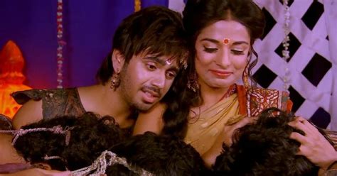 Pin On Starplus Mahabharat ️ Mother Fashion Crown Jewelry