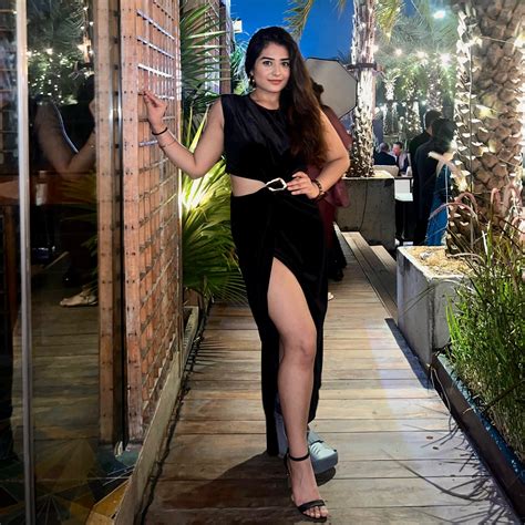Vanshika Choudhary Trying To Balance My Life On One Foot 💃🕶️ Fashionstyle Fashion