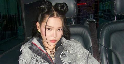 Bella Poarchs Viral Posing Face Tutorial On Tiktok Leaves Internet