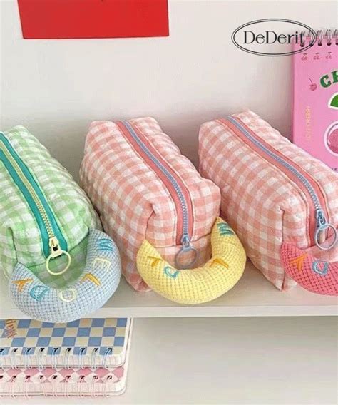 11할인파스텔 체크 핸디 누빔 손잡이 파우치 필통 다용도 수납 생리대 화장품 에이블리