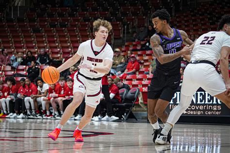 Spring Break Sports For The Thunderbirds Suu News