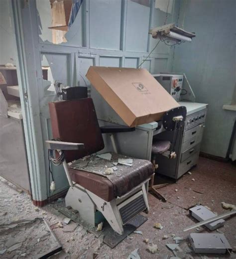 Росіяни вдарили по лікарні на Чернігівщині фото Читайте на Ukr Net