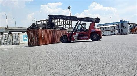 1A Jasa Ekspor Barang Ke Luar Neg