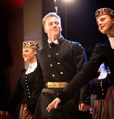 Latviešu Tautas Tērps