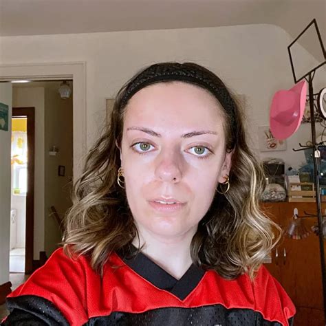 Big Heatless Curls Tutorial On Short Hair