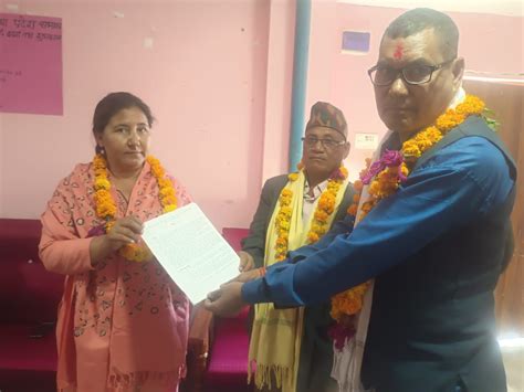 मुक्त कमैयाको समस्या समाधान गर्न पुलको काम गर्छु सांसद नमूना Merokhushi