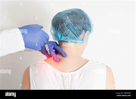 Root Block Injection Hi Res Stock Photography And Images Alamy