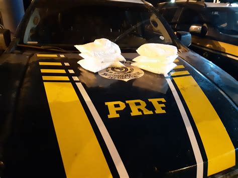 Mulher é Presa Transportando Cocaína Em ônibus