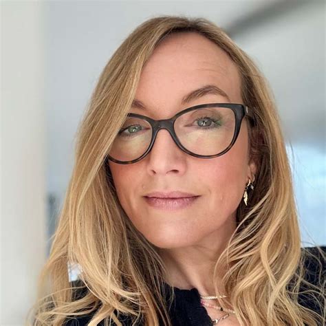 Obsessed Mel Wallis De Vries