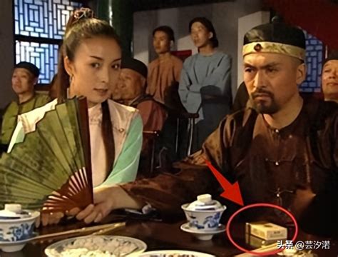 新还珠格格永琪和欣荣的吻戏，哭笑不得的穿帮镜头 工作号