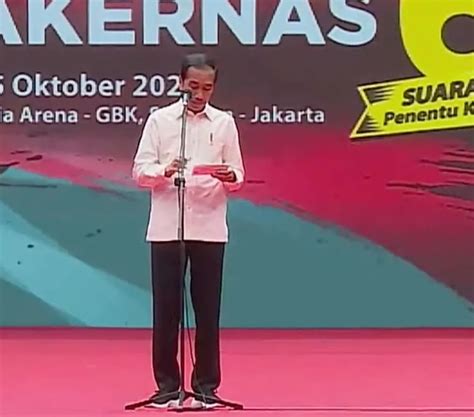 Jokowi Pukul Gong Kali Saat Buka Rakernas Projo Sinyal Dukung Prabowo