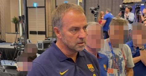 현장스케치 선수 노쇼 15년만 방한 바르셀로나 감독 혼자 왔다장내 술렁 플릭 홀로 기자회견 경기 앞두고 있어 선수 참석 어려워져