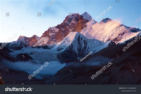 Evening Sunset Night View Mount Everest Stock Photo 2124046847