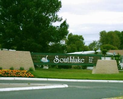 California East Bay Mobile Homes Park Photos