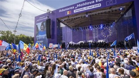 Над 75 хил молдовци излязоха на проевропейски митинг News Bg