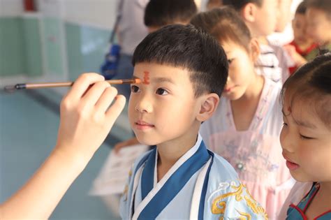 龙湾区教育系统多彩活动迎端午