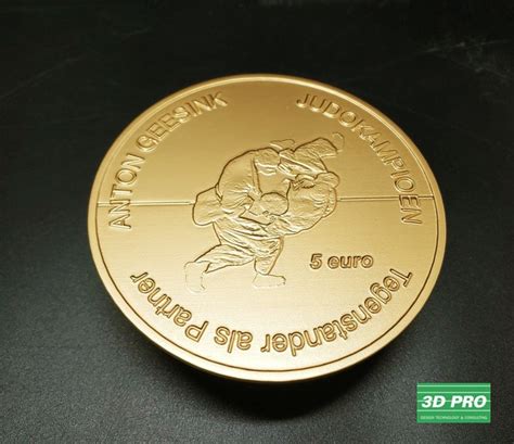 3d프린팅 기념 주화 모형물 제작출력후 골드 도색 3d 프린팅으로 시제품 출력대학생 졸업작품 Sla 레이저 방식abs