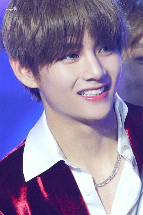 Sparkling Smile 😍😍 Kim Taehyung V ㅡ At Mga 2018 Kim Taehyung V