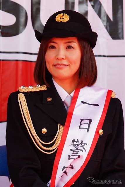 小林麻耶（こばやし まや）さん【制服姿芸能人】 制服姿（警察：一日署長）芸能人【著名人・芸能人100人】女性篇 Naver まとめ