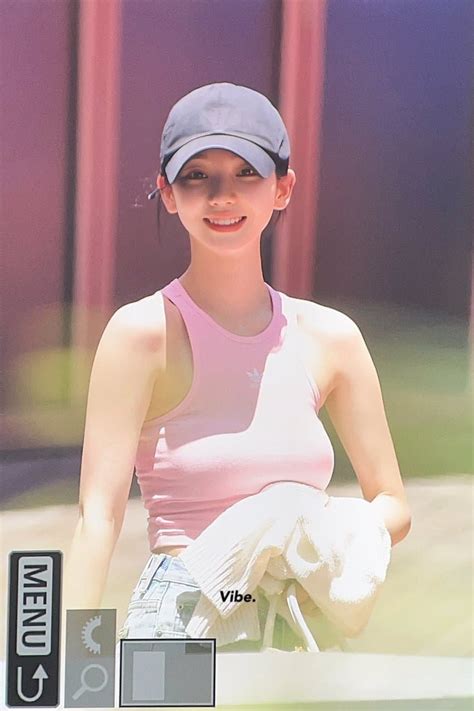 충격충격 카리나 가슴 만화 갤러리