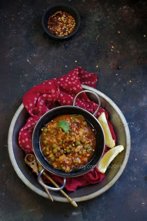 Keema Matar Aloo Minced Meat With Peas And Potatoes Ecurry The