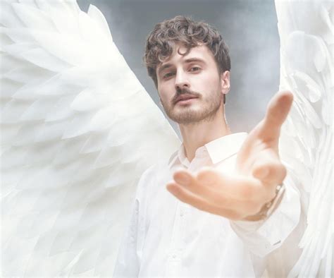Oto Twój Anioł Stróż Na Lato 2025 Poznaj Jego Imię Aby Słać Modlitwy O Szczęście Oraz