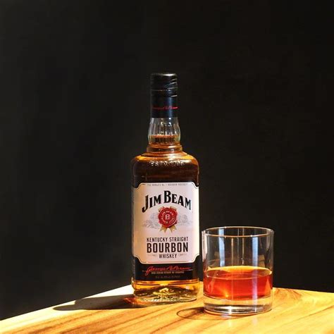 Jim Beam bourbon 1 L, Food & Drinks, Alcoholic Beverages on Carousell