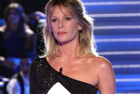 Alessia Marcuzzi Prima E Dopo Il Cambiamento è Stato Drastico [foto]