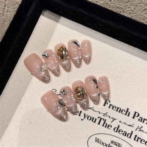 Full Handmade Artificial Nail Elizabeth Luxury Onyx Cats Eye Almond